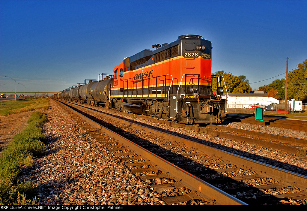 BNSF 2828